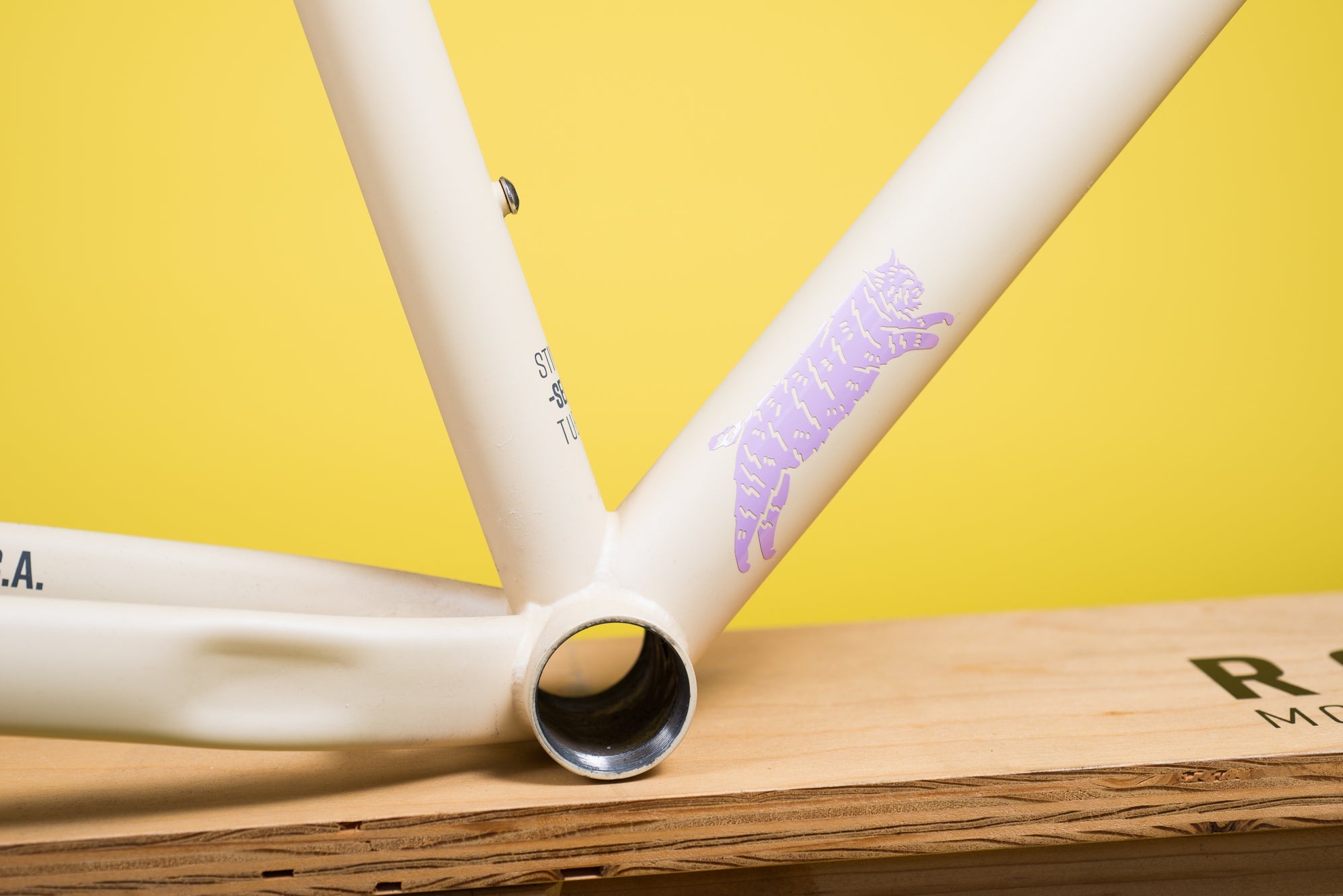 Team Dream Chubby Bobcat Die Cut Sticker – Cycle Project Store